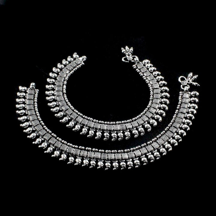 Chandi ki Payal designs at genuine prices| Latest Silver Payal designs ...
